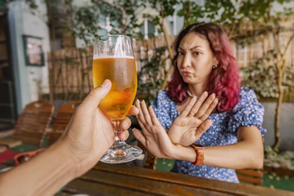 The Better Way to Cut Alcohol Consumption | Health and Wellness